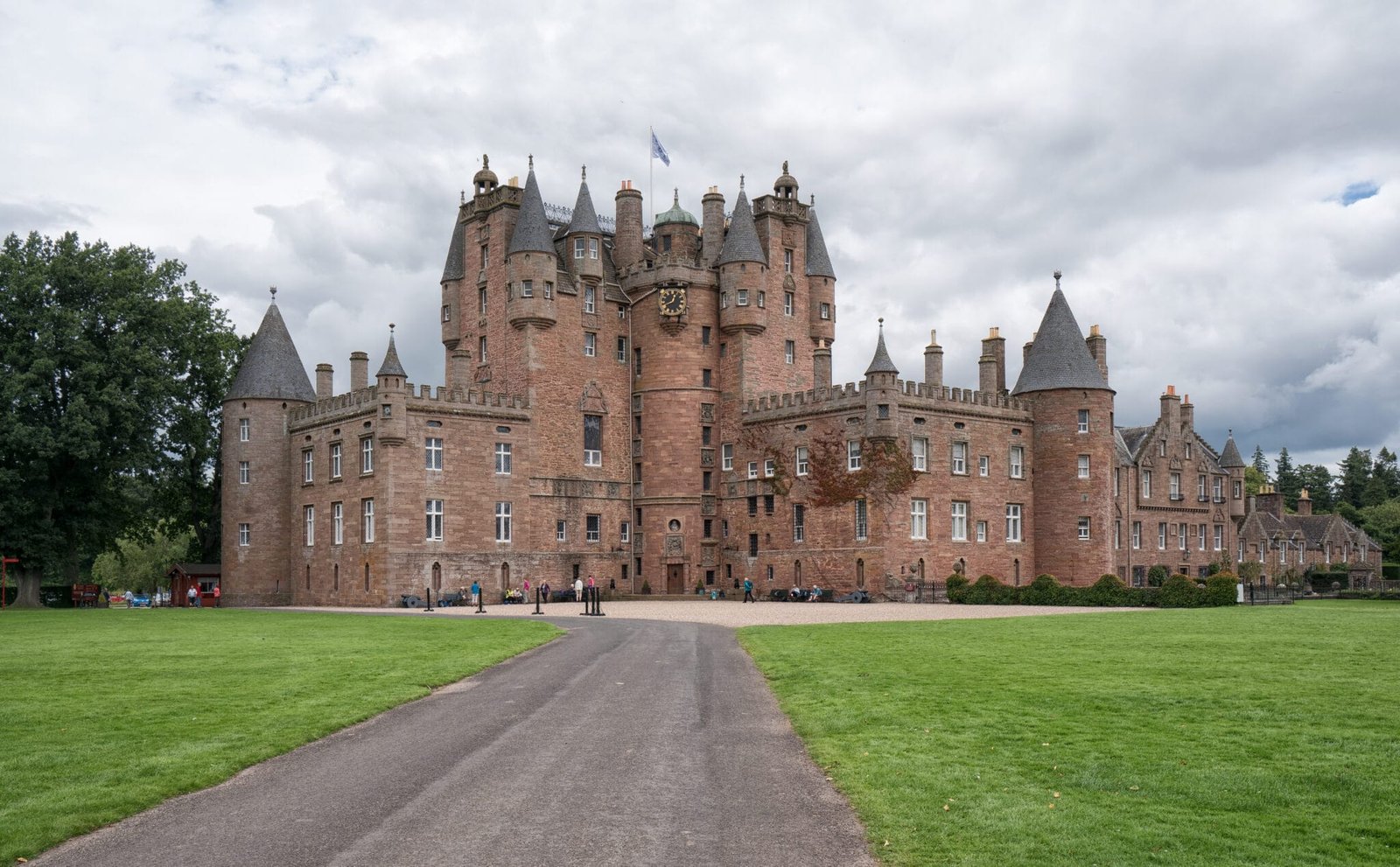 Glamis Castle - iVisit