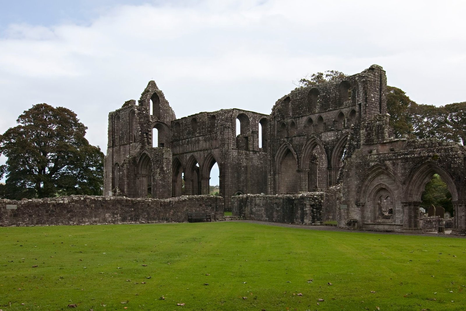Dundrennan Abbey - iVisit