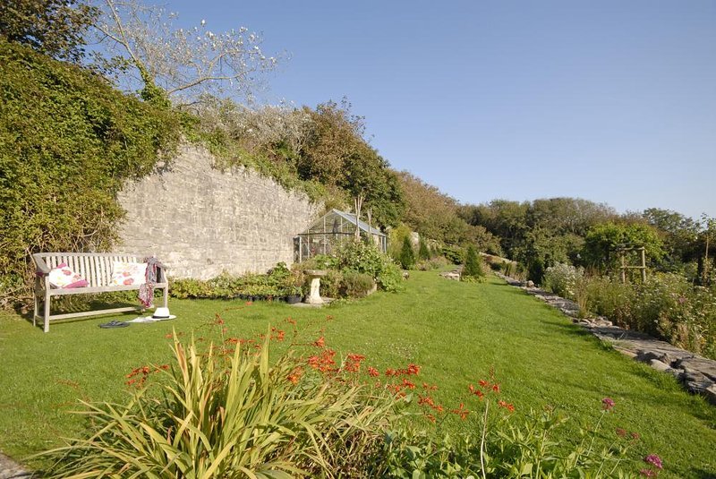 Slade Farm Safari - iVisit